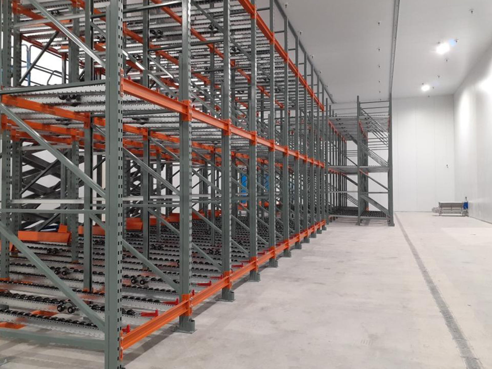 Keg Flow Pallet Racking Systems & Keg Storage Solutions | Pallet Rack ...